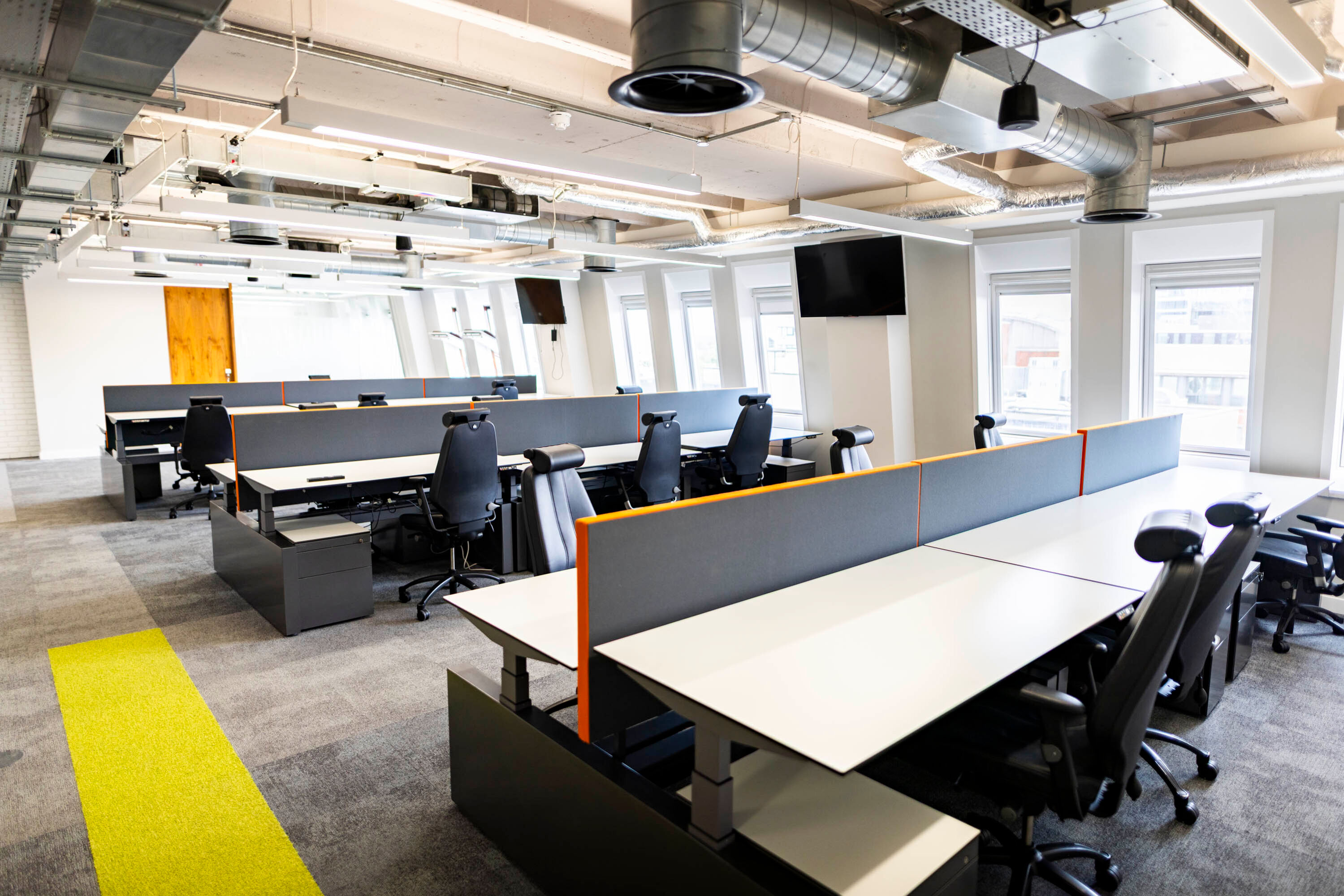 Apex Forbury Road, Reading - Office property in Reading - Vail Williams