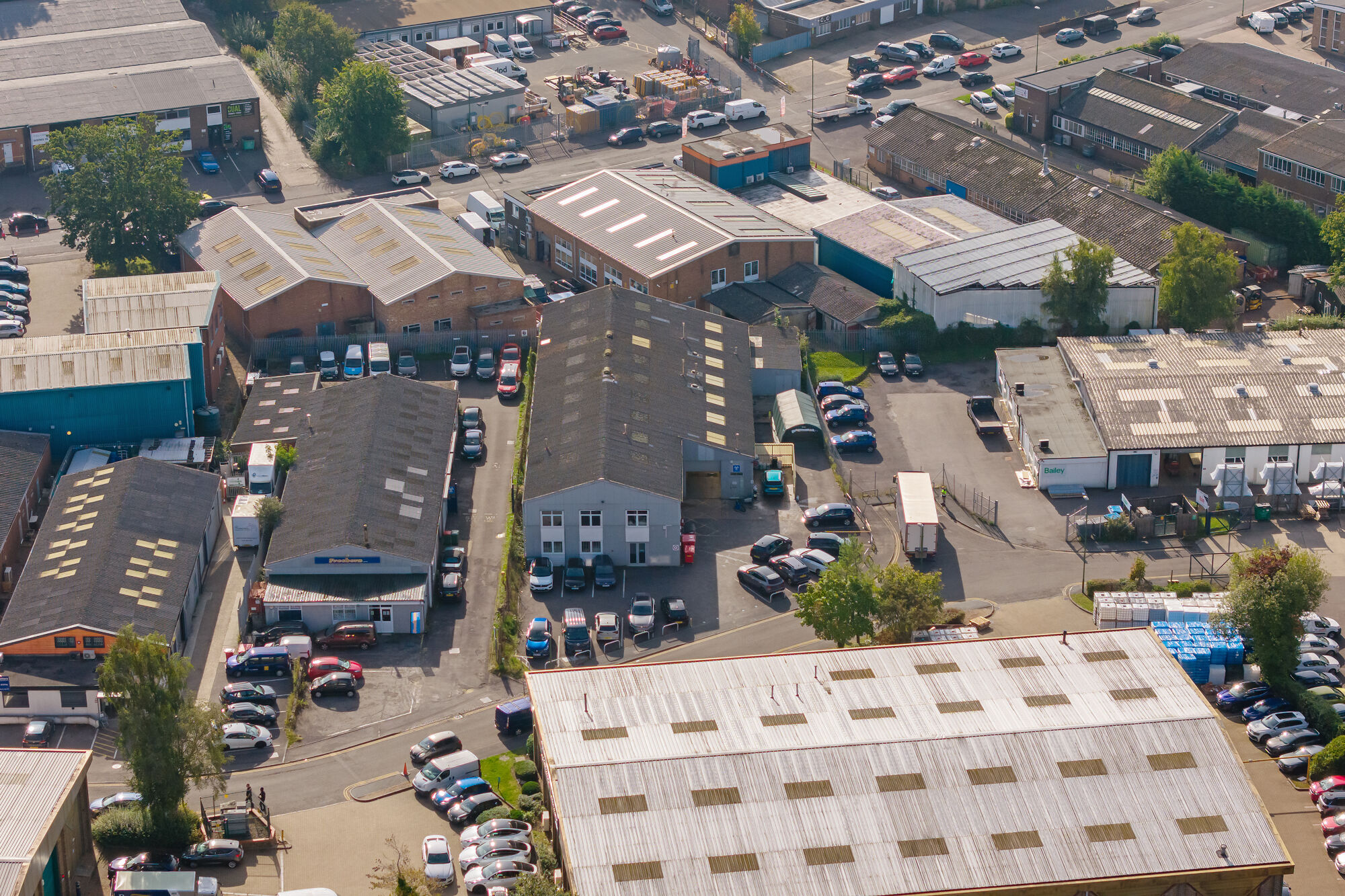 Unit 3, Redkiln Close, Horsham - Industrial / Warehouse property in ...