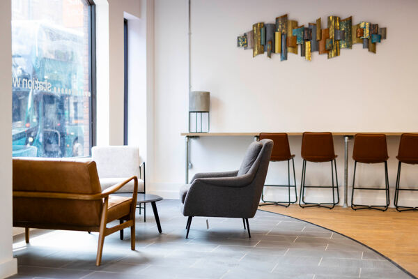 Apex Forbury Road, Reading - Office property in Reading - Vail Williams